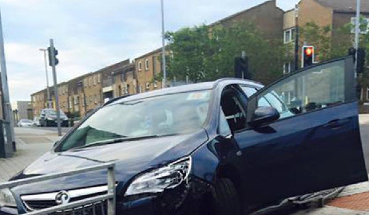 Car crashes at traffic lights in Waterside - Derry Now