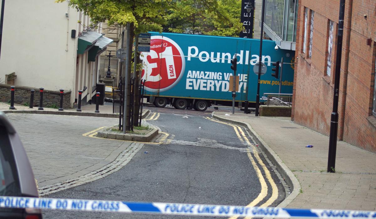 Lorry smashes into the side of Foyleside Shopping centre in Derry ...