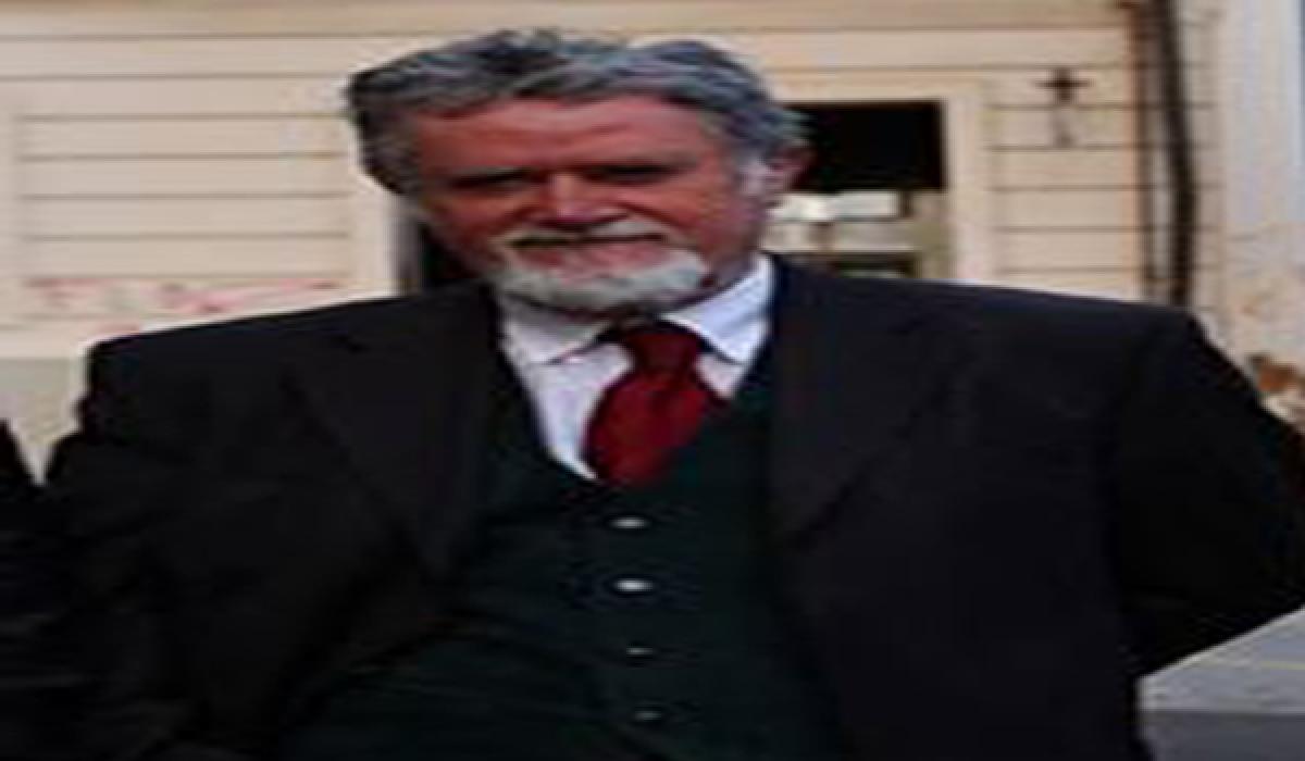 Bogside Artist William Kelly passes away - Derry Now