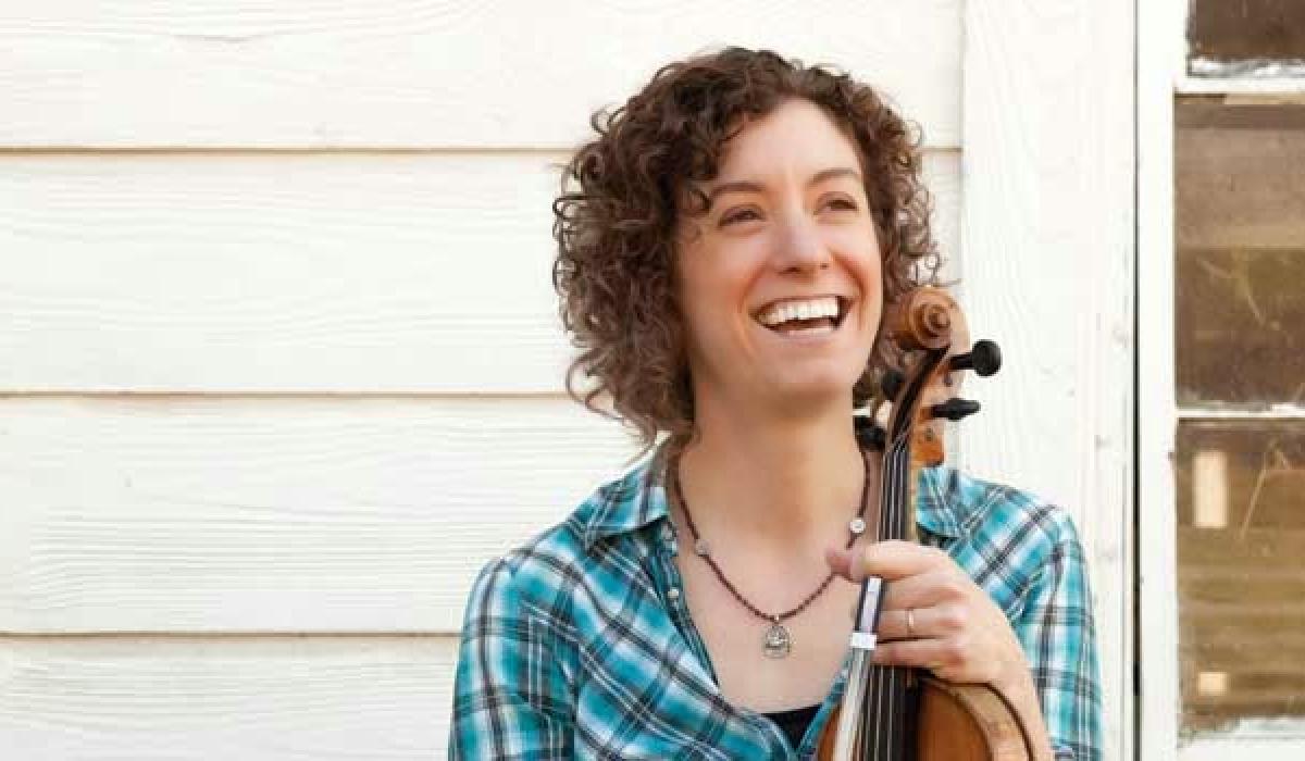Limavady welcomes acclaimed American singer-songwriter and fiddler ...