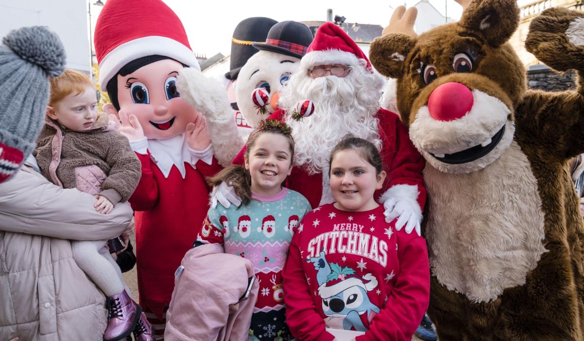IN PICTURES: Santa and The Grinch arrive at Foyleside ahead of ...