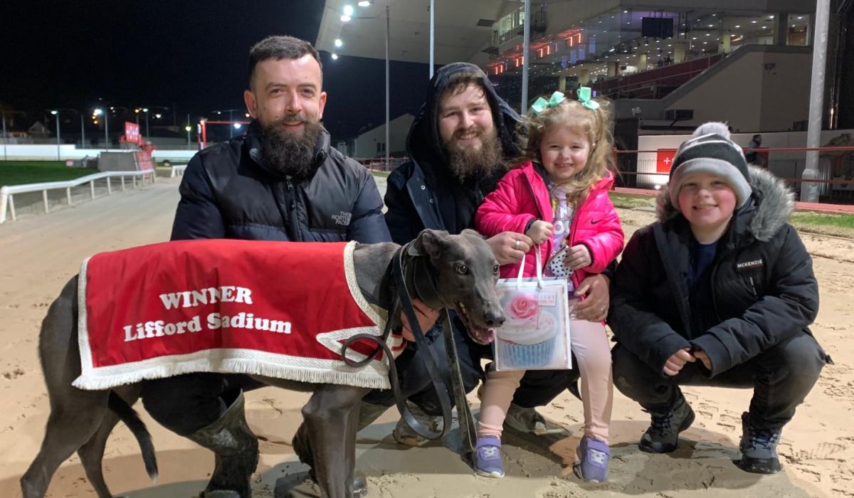 Galliagh Black thrills the crowd with a flying finish - Derry Now