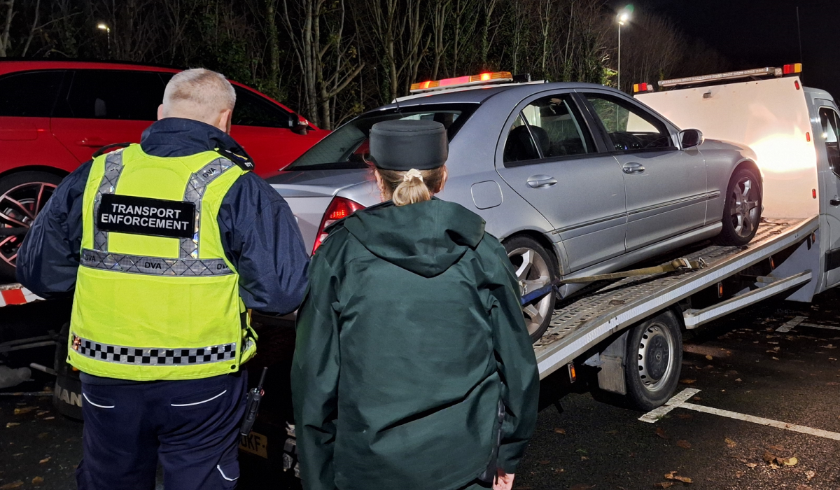 Police in Derry seize number of suspected illegal taxis - Derry Now