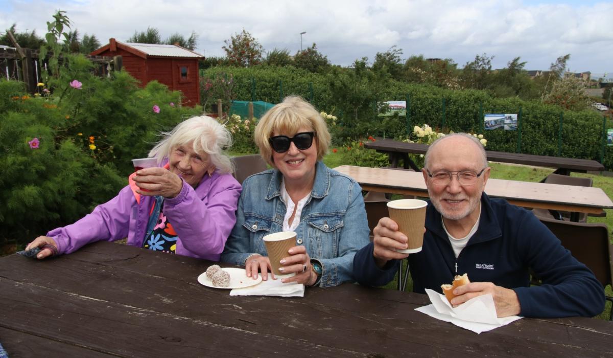 IN PICTURES: Féile Derry 'Harvest BBQ' at Ballymagowan Allotment - Page ...