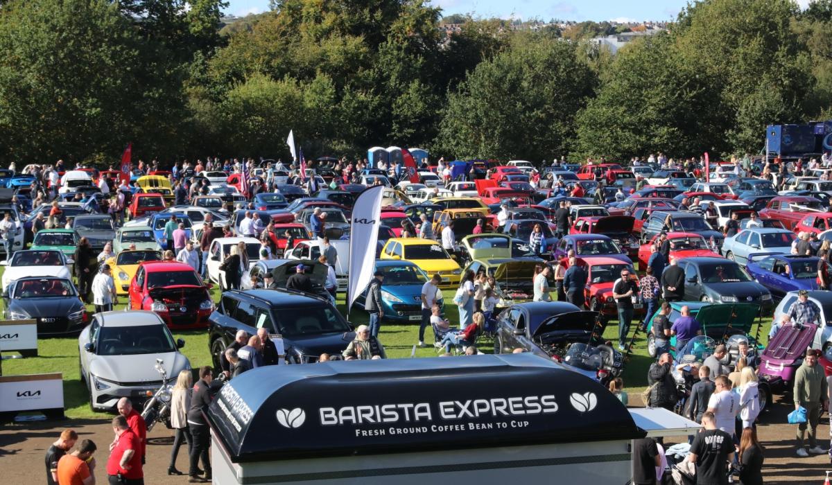 IN PICTURES: 13th annual Legenderry Motor Show held at St. Columb's Park - Page 1 of 26 - Derry Now