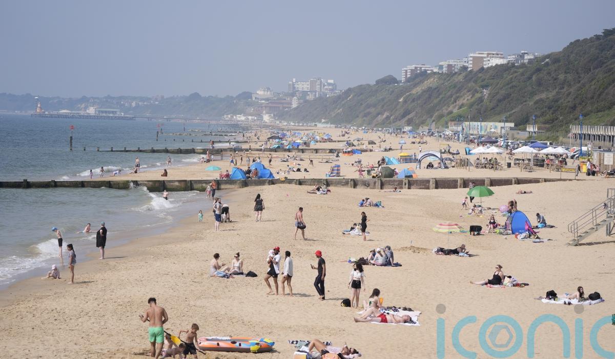 Record temperatures expected before thunderstorms bring end to fine ...