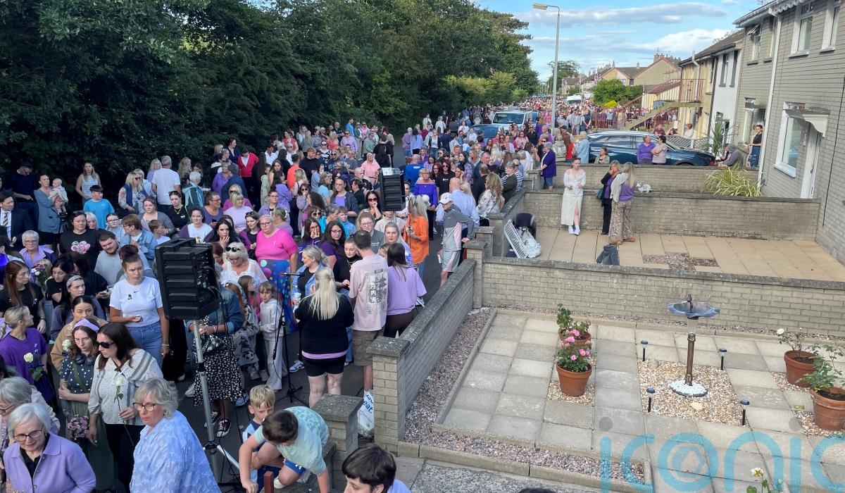 Hundreds attend vigil in memory of Sarah Montgomery - Derry Now