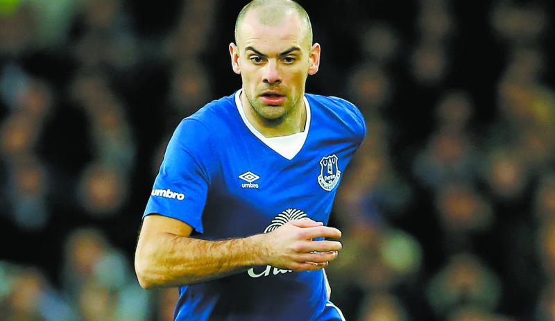 Republic of Ireland International Darron Gibson joins Sunderland from ...