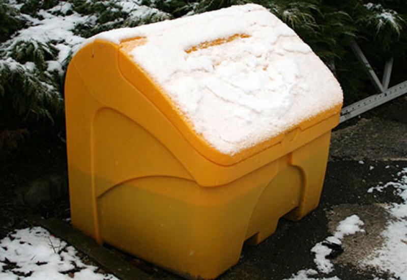 As cold weather begins to bite, concern raised over salt and grit boxes ...