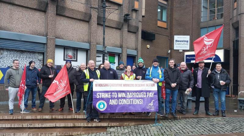 ‘Working people on picket lines for pay decency’ - UNITE - Derry Now
