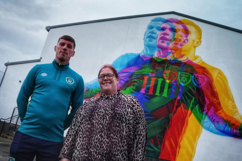 "Inspiring" mural of Creggan legend James McClean unveiled in Derry ...