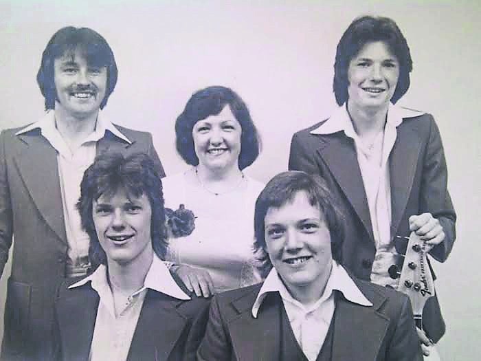 Derry singer Andrew Monk... have you met him yet? - Derry Now