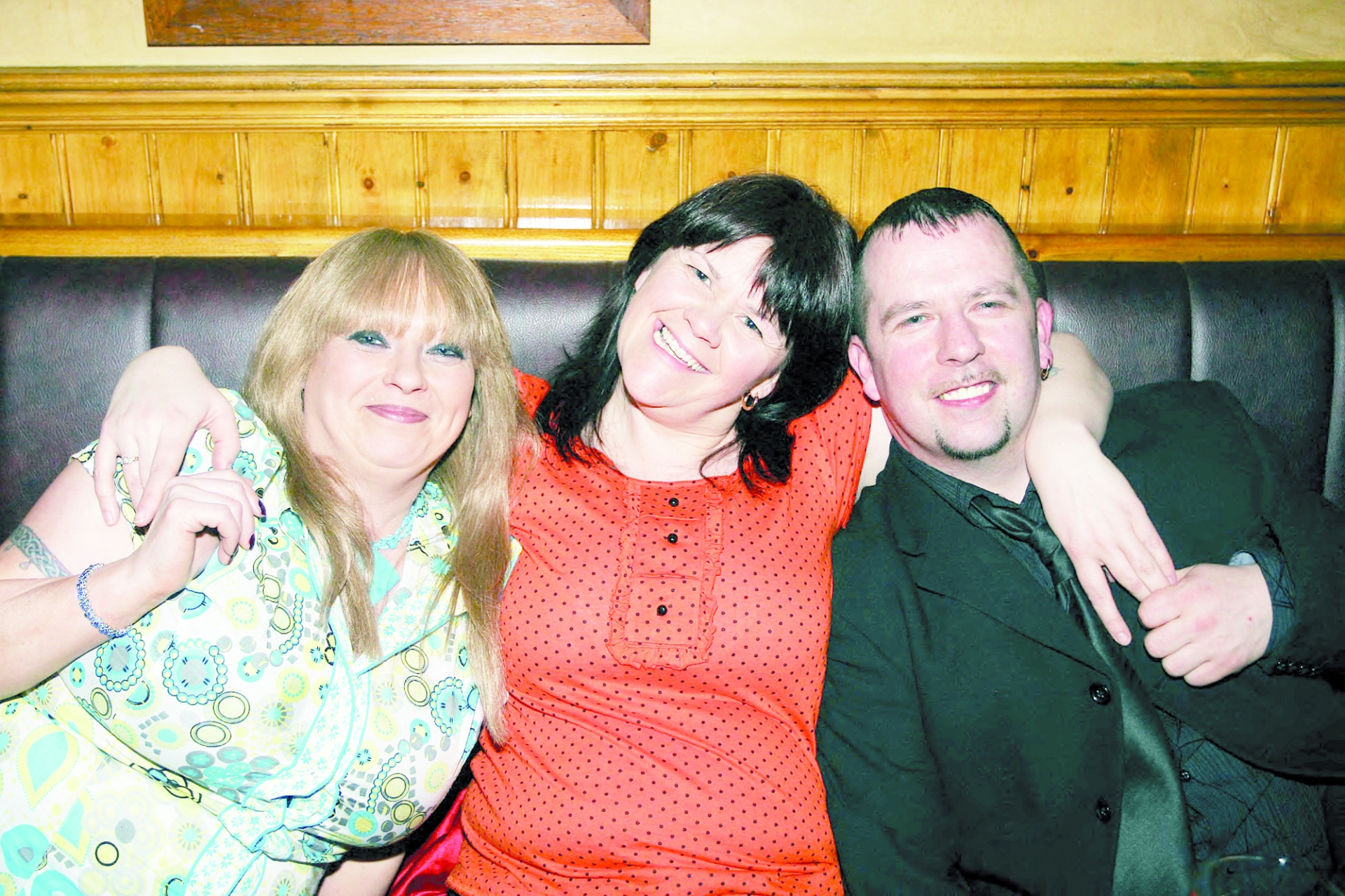Throwback Thursday: Out and About at Derry's Dungloe Bar (2008) - Page ...