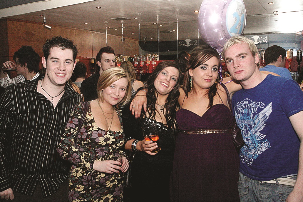 Throwback Thursday: Partytime out and about in Derry's Earth Nightclub ...