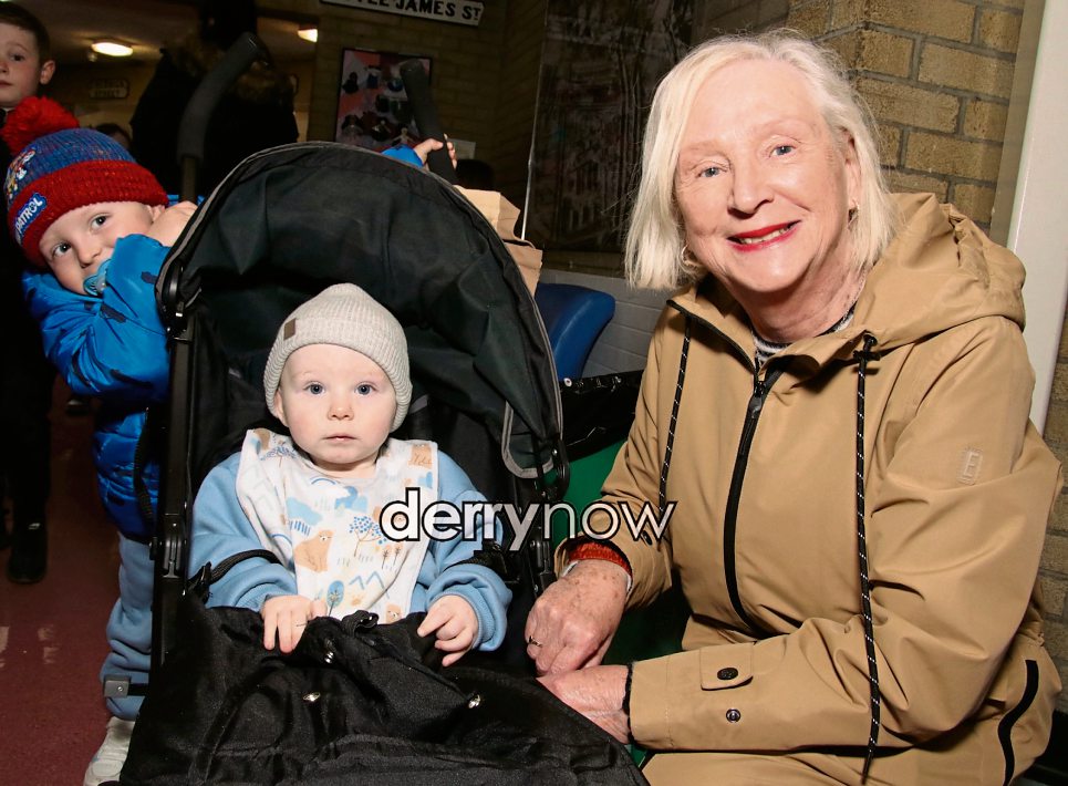 IN PICTURES: Family fun at Derry Féile 'Picnic in the Park’ - Page 1 of ...